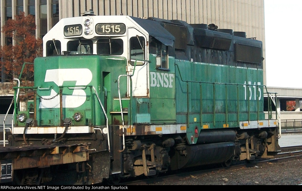 BNSF 1515, front view, 11-04-11